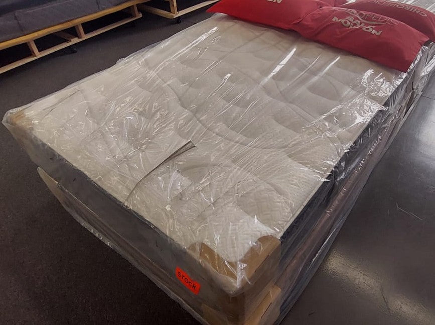 CLOUD GEL FIRM DOUBLE MATTRESS - EX-DISPLAY – Mattress Factory Direct